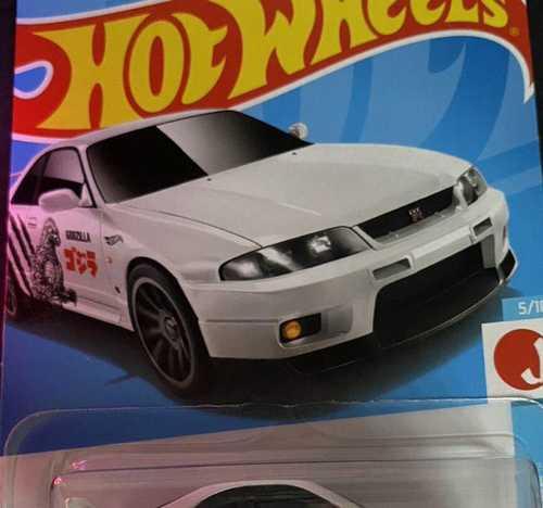 Hot wheels nissan skyline r33