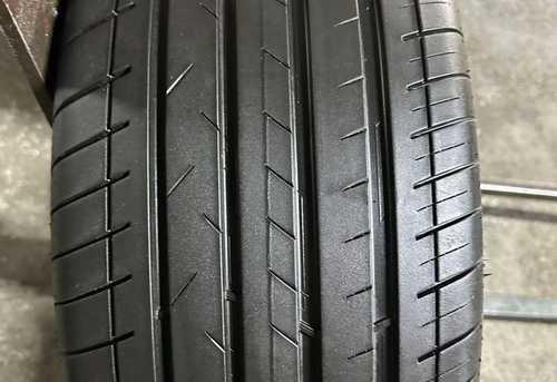 Vredestein Ultrac 225/55 R18 102Y