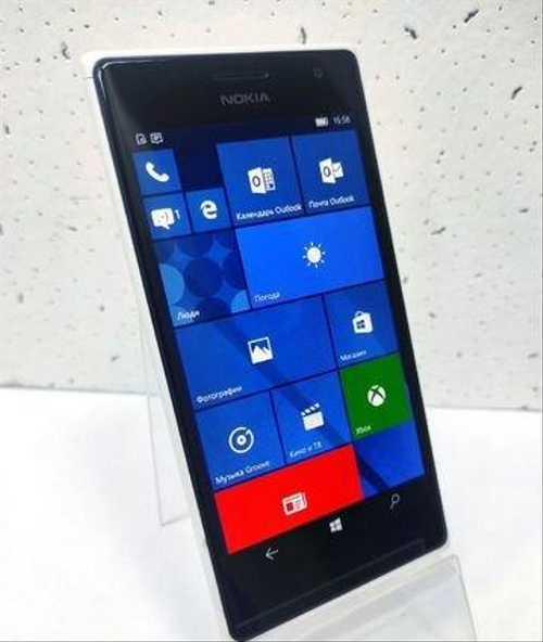 Смартфон Nokia Lumia 735