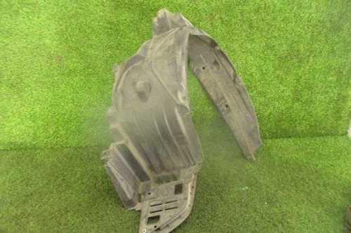 Подкрылок на honda stepwgn RF5 K20A