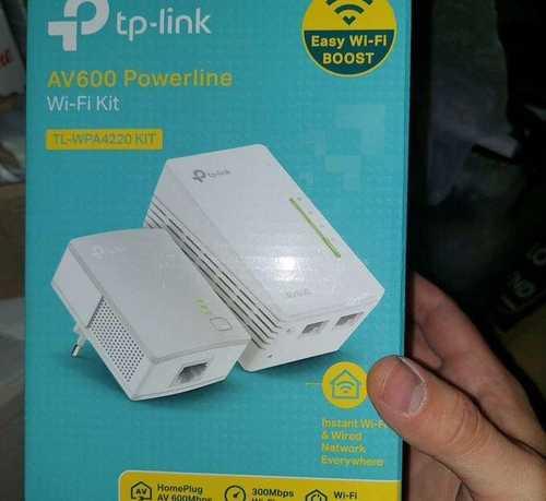 Адаптер PowerLine TP-Link TL-WPA4220KIT