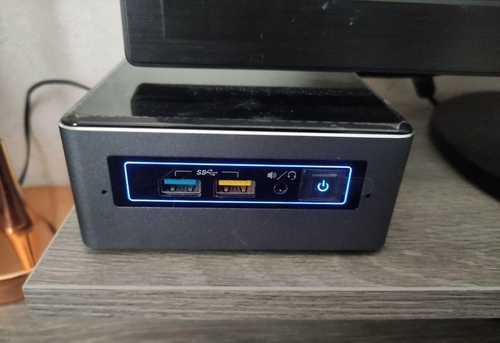 Intel NUC 7 NUC7i5BNH + Akasa Plato X7