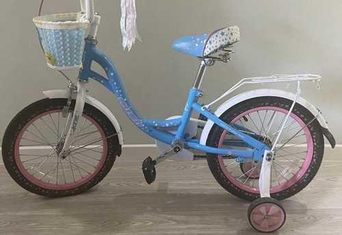Детский велосипед с корзиной