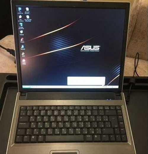 Старенький ноутбук asus V6000 (рабочий)