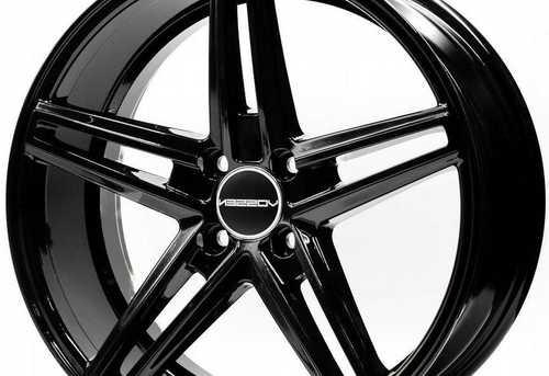 Литой диск в стиле vossen R16 4x100