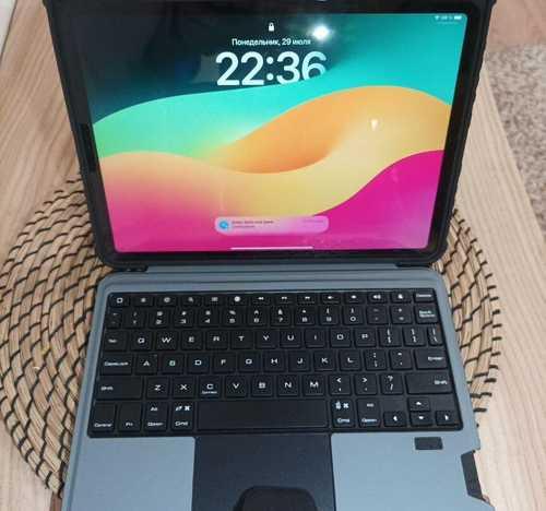 Nillkin magic keyboard iPad Pro 11