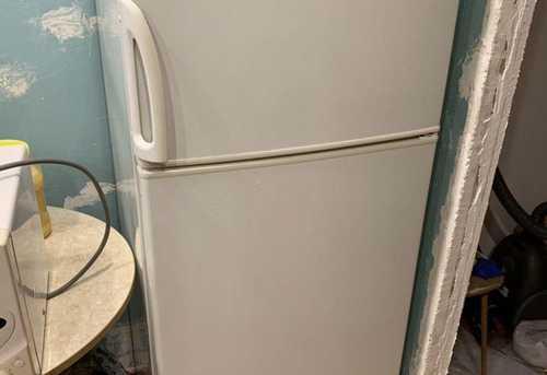 Продам холодильник Stinol 242Q.002