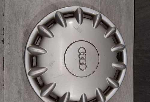 Оригинальный колпак Audi R15