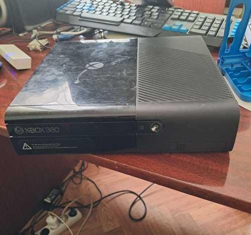 Xbox 360e на запчасти