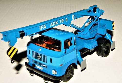 1/43 IXO Special C IFA W50 L ADK-70-0 Kranwagen