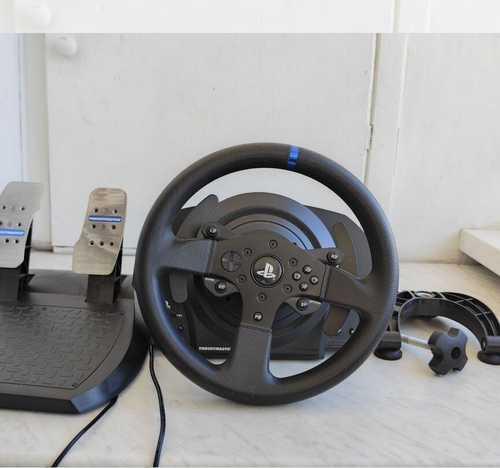 Игровой руль Thrustmaster T300RS