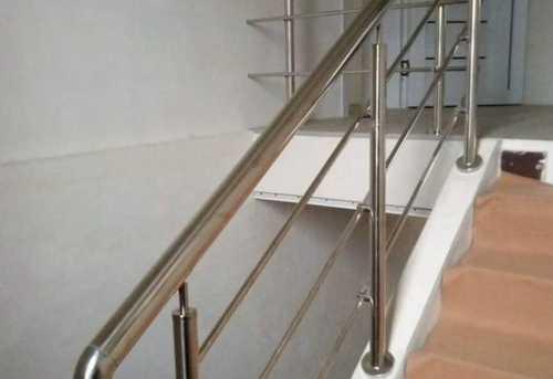 Готовые перила для лестницы из металла