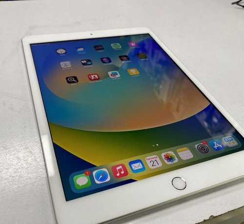 Планшет Apple iPad 7th Gen Wi-Fi 32Gb