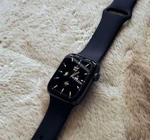 Часы Apple Watch 5 44 mm