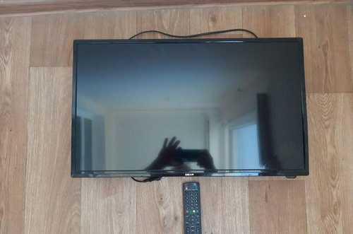 Телевизор LED dexp черный бу на запчасти с пультом