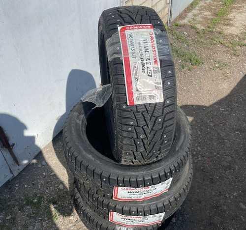 Roadstone Winguard WinSpike 195/50 R15 82T