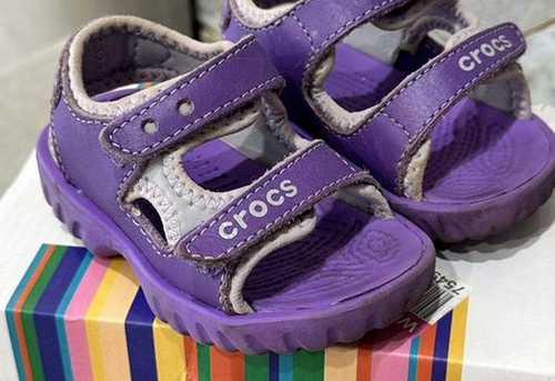 Босоножки crocs детские