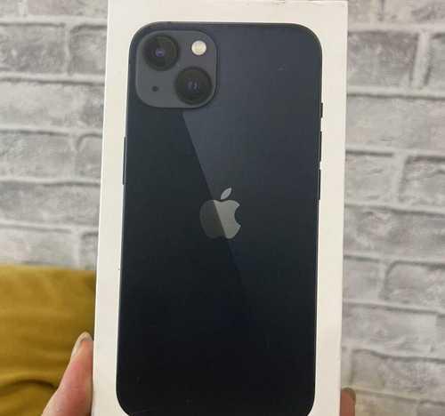 Оригинальная коробка от iPhone 13