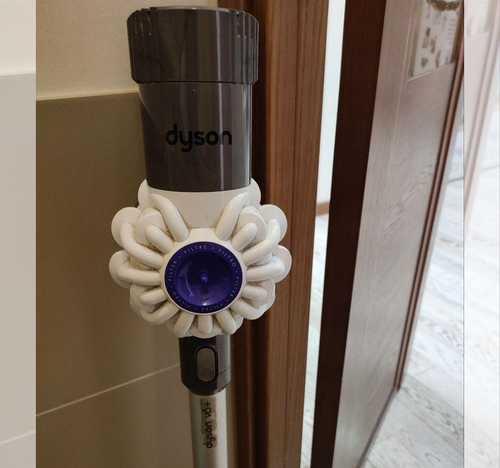 Пылесос dyson v6