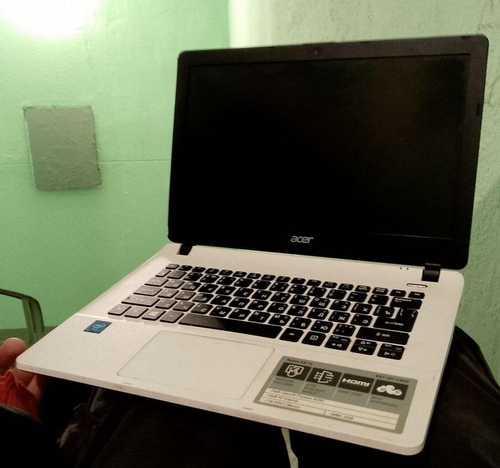 Acer aspire es 13