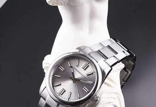 Серые женские наручные часы кварцевые "Venus"
