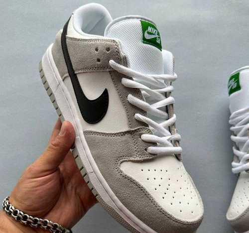 Кроссовки Nike SB Dunk low Великаны