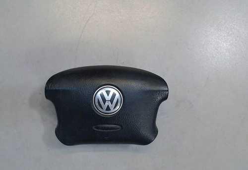 Подушка безопасности водителя Volkswagen Passat 5