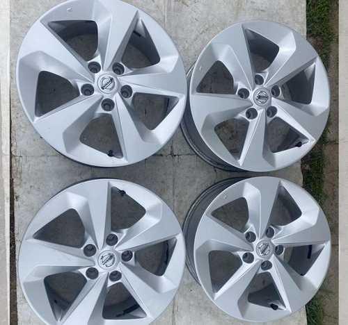 Оригинальные диски на Nissan R17, 5x114.3, ET40