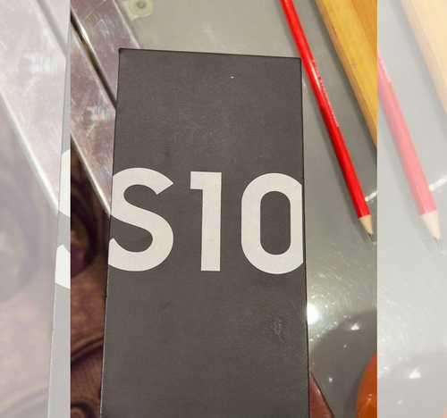 Samsung Galaxy S10, 8/128 ГБ