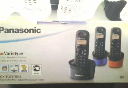 Цифровой беспроводной телефон Panasonic 3 трубки