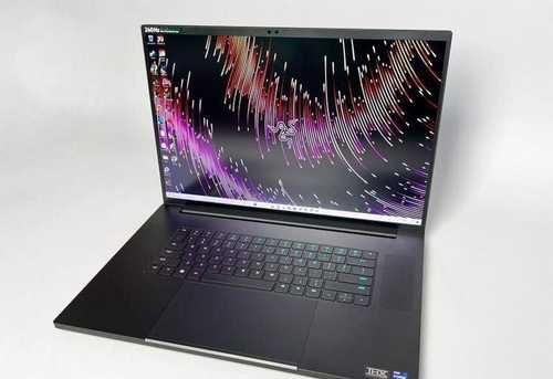 Razer Blade 18 i9 13950HX / RTX 4070 / 32GB / 2.5K