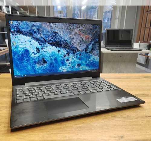 Современный Lenovo IdeaPad L340 Intel5405