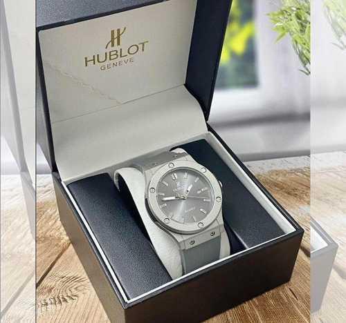 Часы Hublot