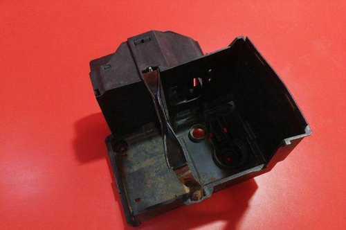 Площадка под аккумулятор Ford Focus CB4 qqdb