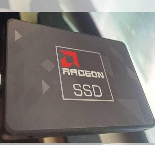 SSD AMD radeon 120GB