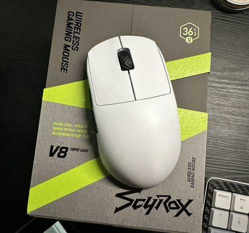 Scyrox v8 white