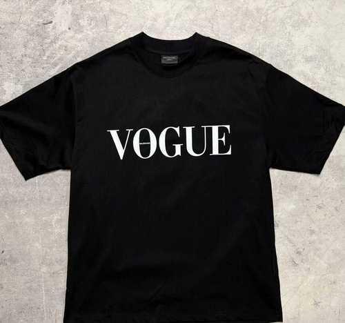 Футболка Balenciaga Vogue