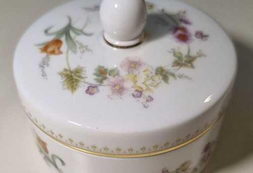 Шкатулка Wedgewood Англия костяной фарфор