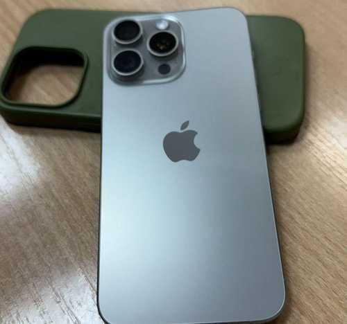 iPhone 15 Pro Max, 256 ГБ