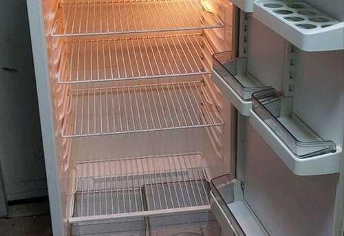 Холодильник рабочий для дачи Atlant доставлю