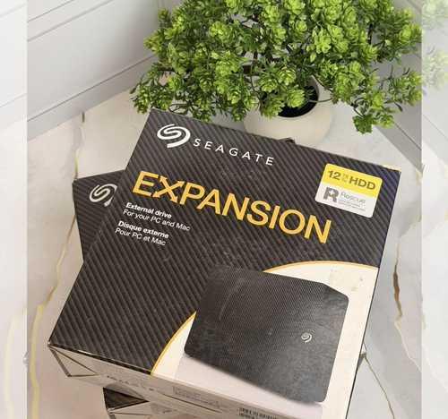 Внешний жесткий диск Seagate Expansion 12Tb