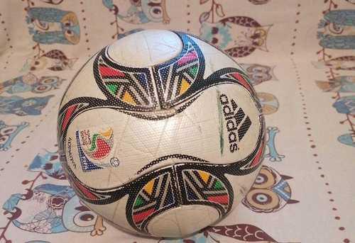 Футбольный мяч Adidas kopanya