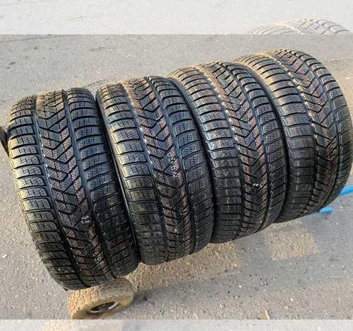 Pirelli Winter Sottozero 3 245/35 R19 93W