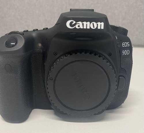 Цифровой зеркальный фотоаппарат Canon EOS 90