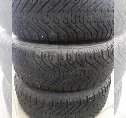 Goodyear UltraGrip 500 245/70 R16