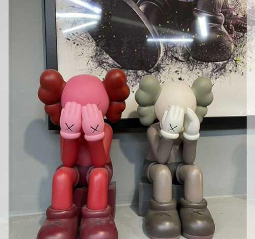 Фигурки Kaws