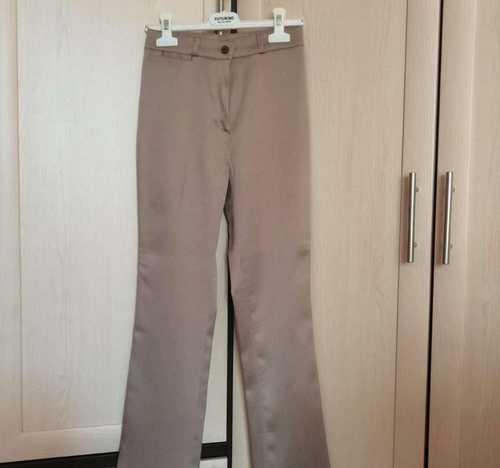 Новые брюки стрейч прямого покроя р. 140-146