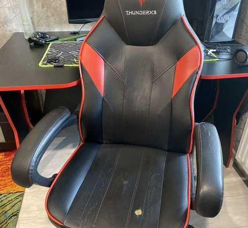 Игровое кресло (компьютерный стул) ThunderX3