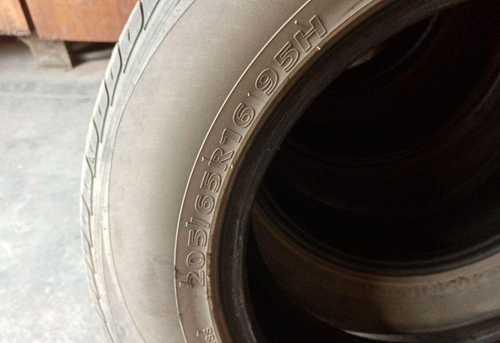 Accelera Alpha 205/65 R16 19B