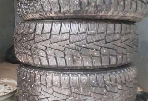 Roadstone Winguard WinSpike 195/65 R15